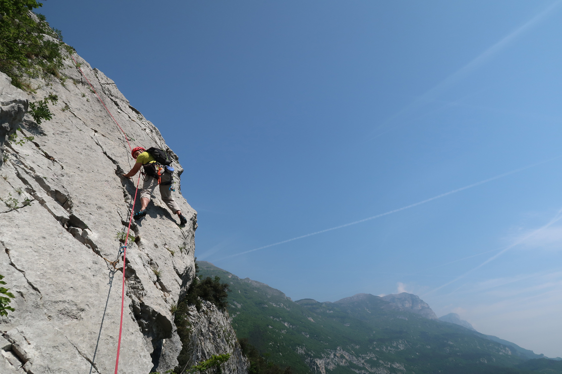 Lo spigolo nascosto - Due Laghi | Bergsteigen.com