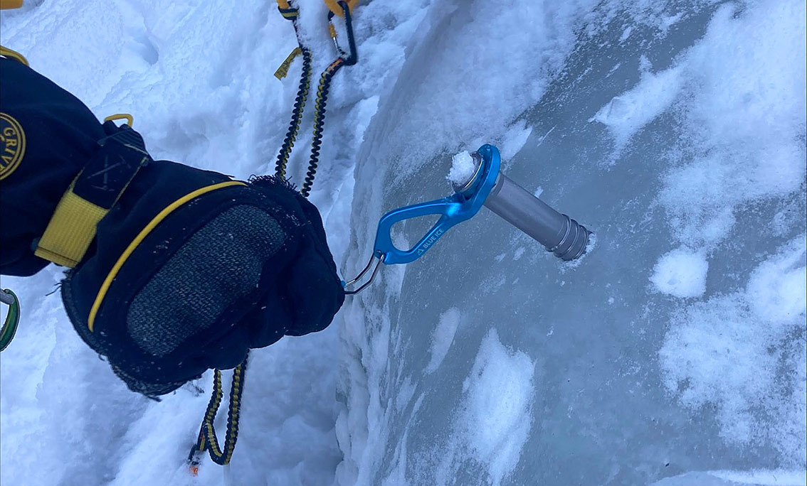 Test Aero und Aero Lite Ice Screw | Bergsteigen.com