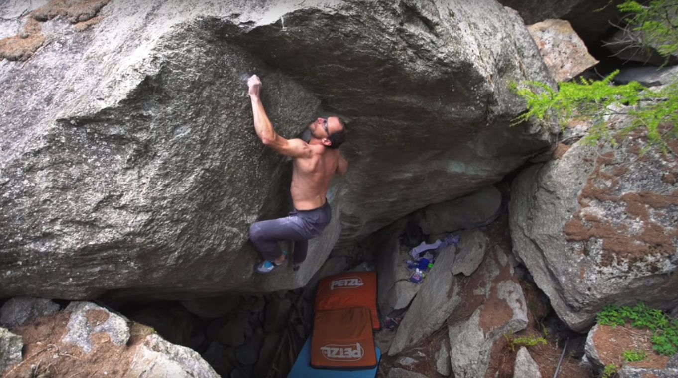 Il Colonel - Bernd Zangerl is back in the boulders! | Bergsteigen.com