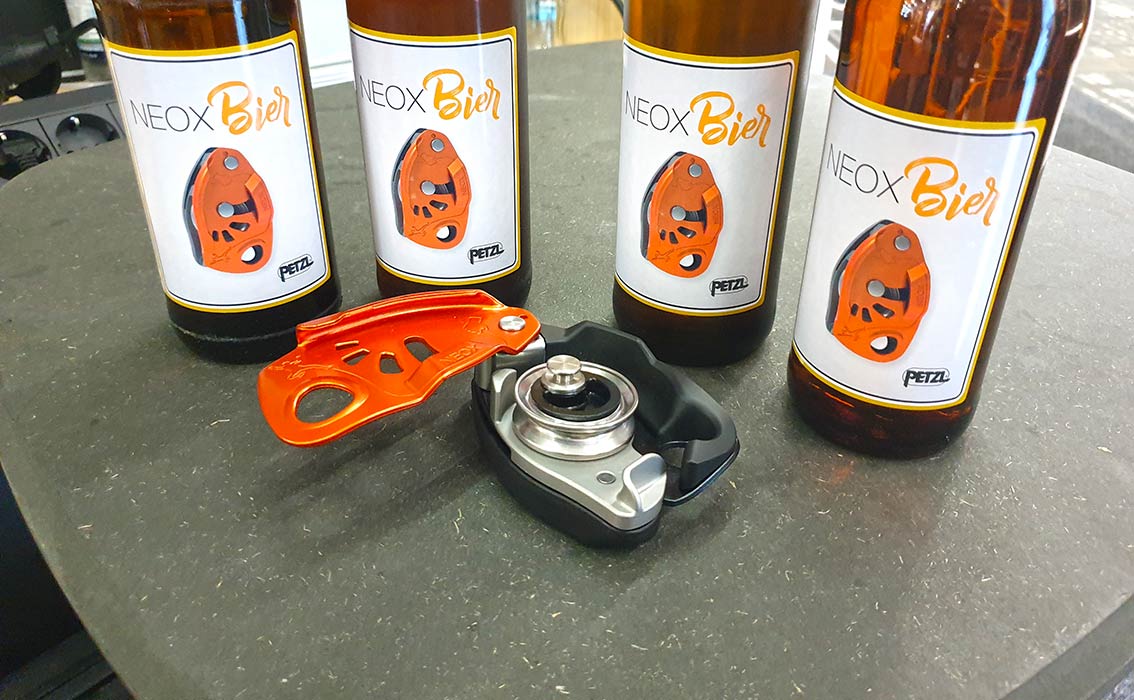 Neox Sicherungsgerät Petzl | Bergsteigen.com