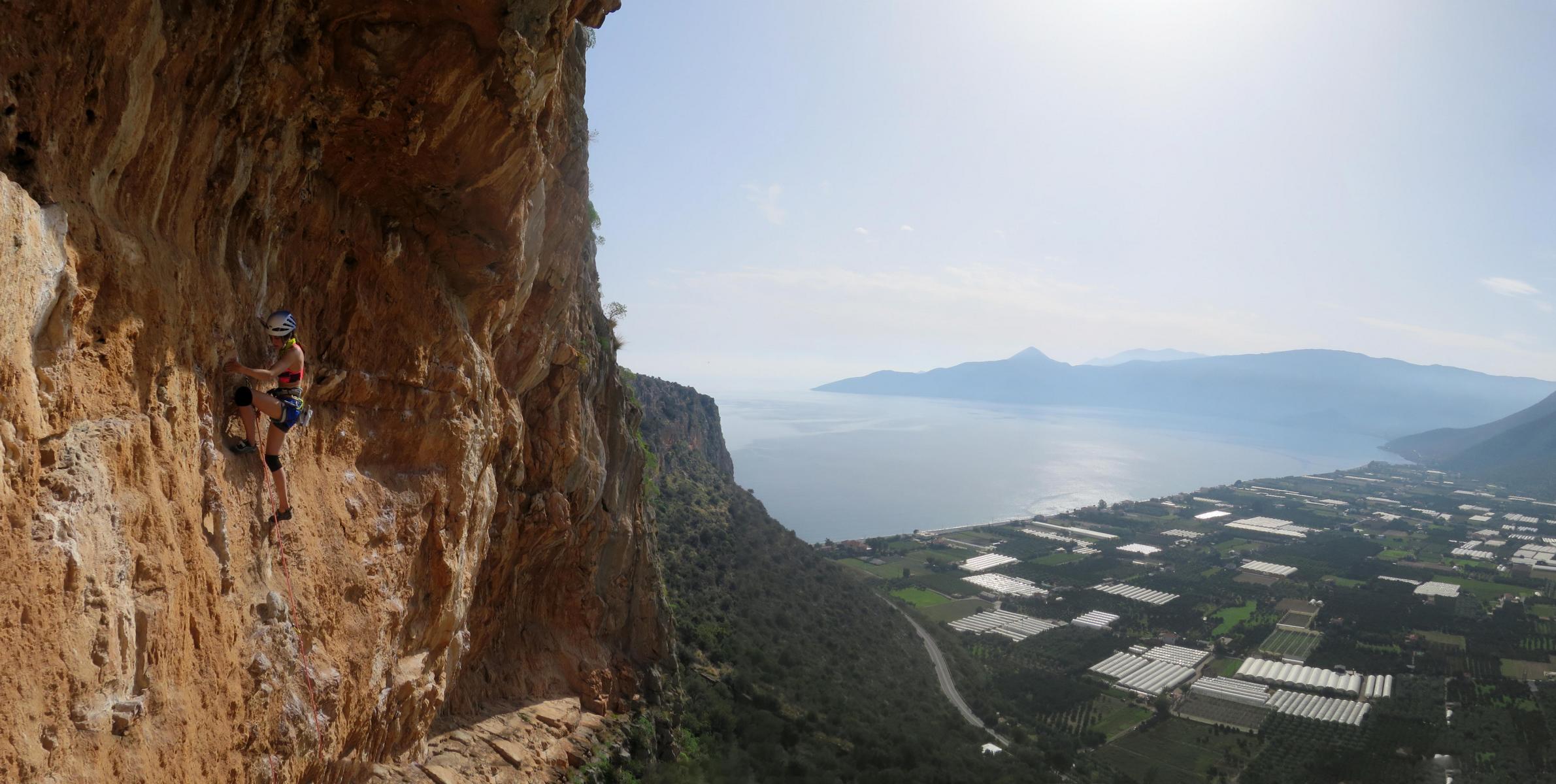 Theos Cave - Leonidio | Bergsteigen.com